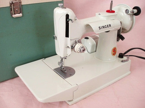 Singer Featherweight 221 - White 221K – The Singer Featherweight Shop