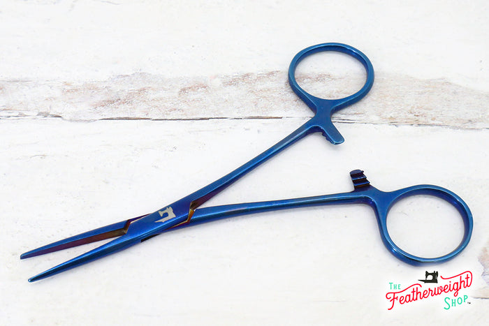 Thread-O-Stat, BLUE Featherweight Thread Grabber – The Singer ...
