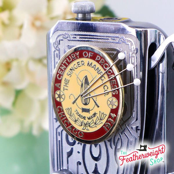 Needle Minder, PIN PAL - CHICAGO Featherweight Badge - 1934 World's Fa ...