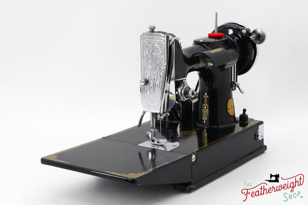 Singer Featherweight 221 Sewing Machine, 1934 AD790*** – The Singer ...