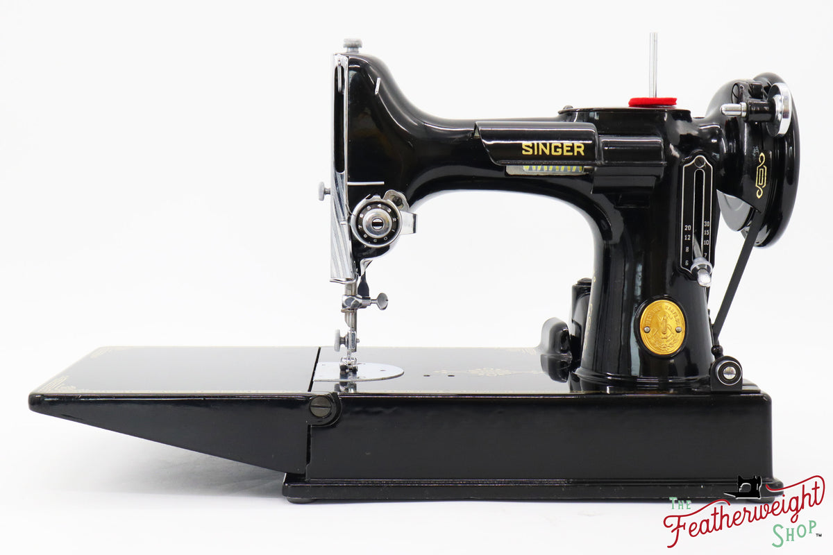 Singer Featherweight 221 Sewing Machine, AJ137*** - 1949 – The Singer ...
