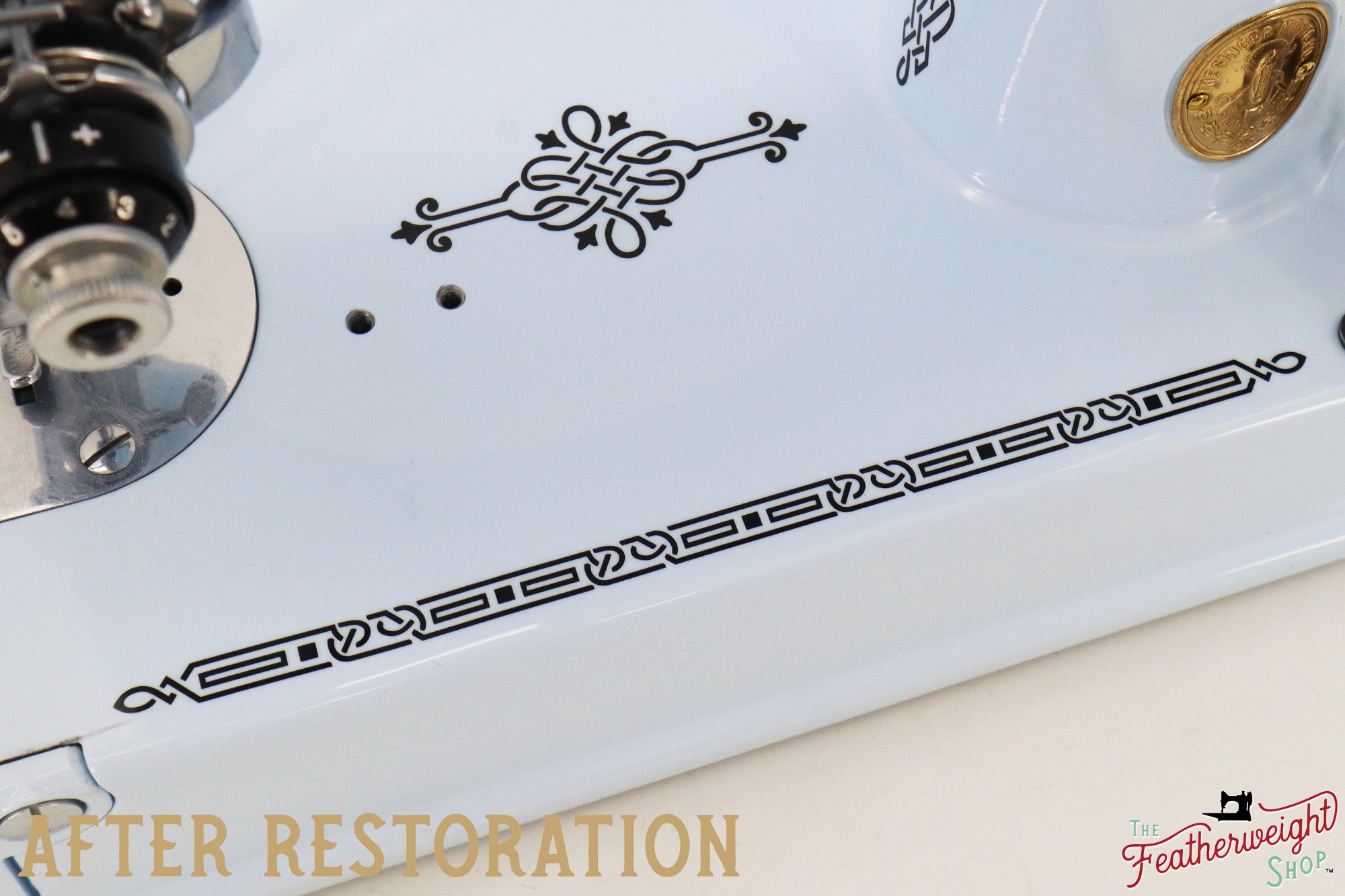 Singer Featherweight 221 Sewing Machine For Sale – The Singer ...