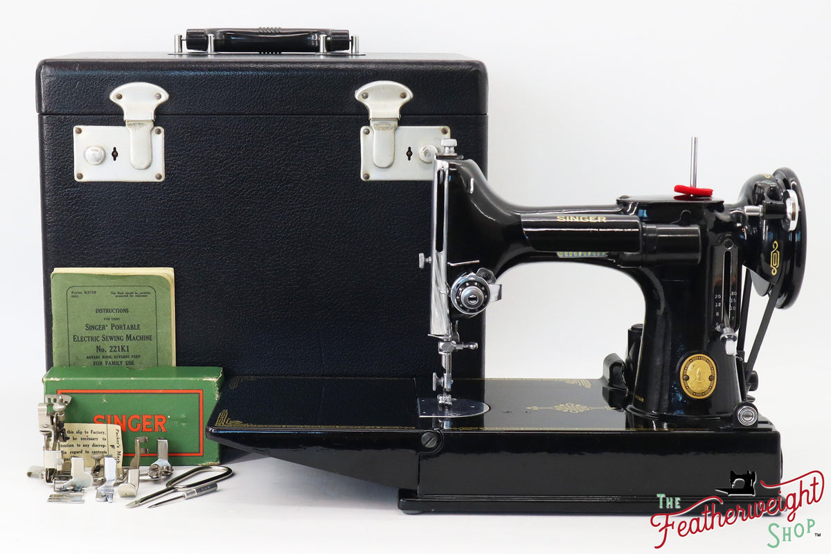 Singer Featherweight 221K Sewing Machine, 1952 - EH14023* – The Singer ...