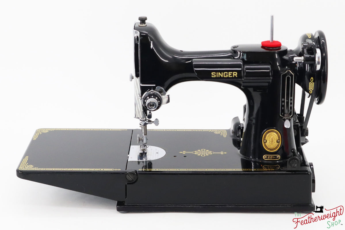 Singer Featherweight 221 Sewing Machine, AL564*** - 1953 – The Singer ...