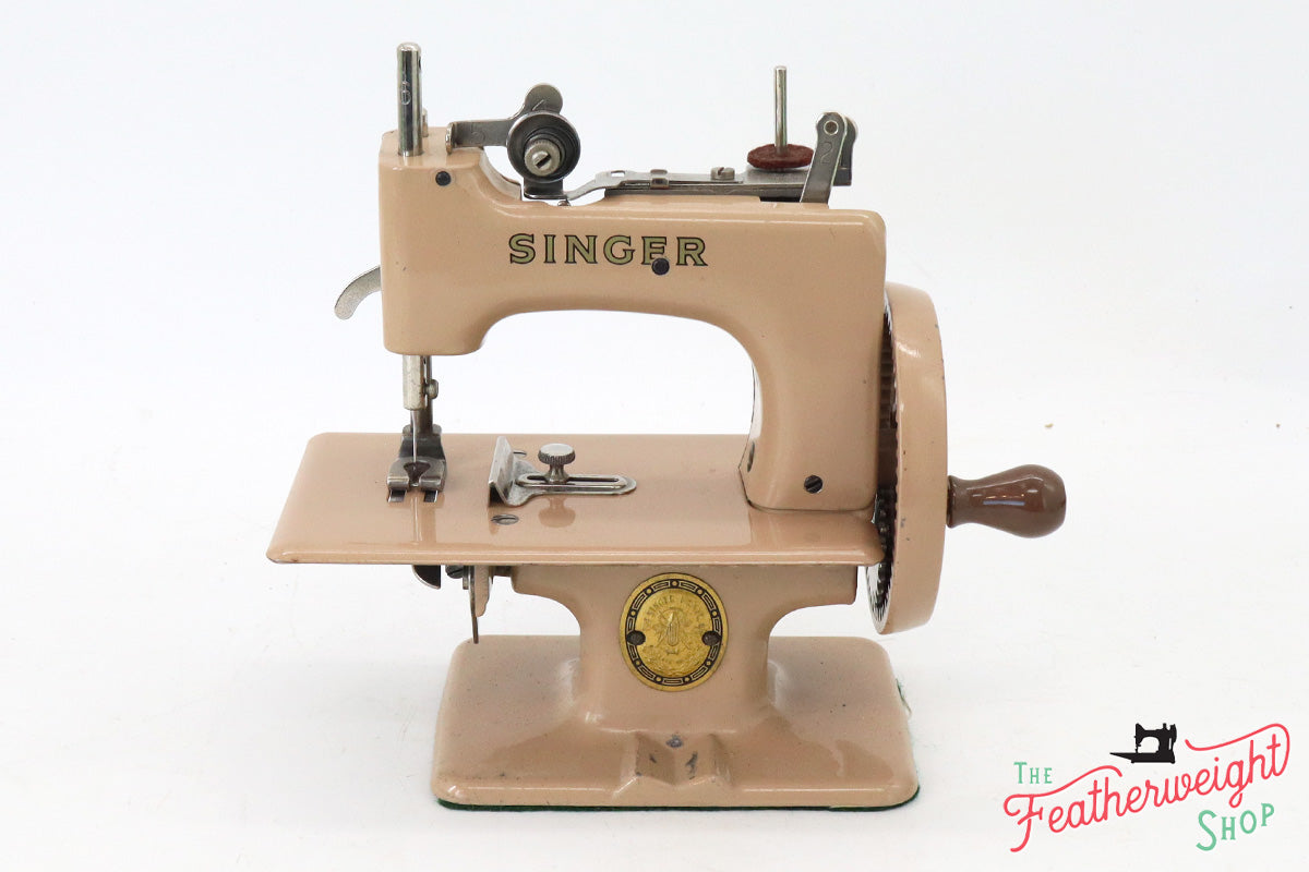Singer Sewhandy Model 20, Beige - May 2024 Faire – The Singer ...