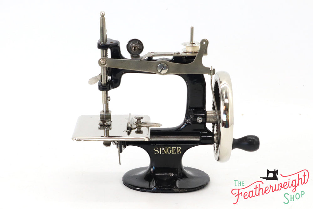 Singer Sewhandy Model 20, Black - May 2024 Faire – The Singer ...