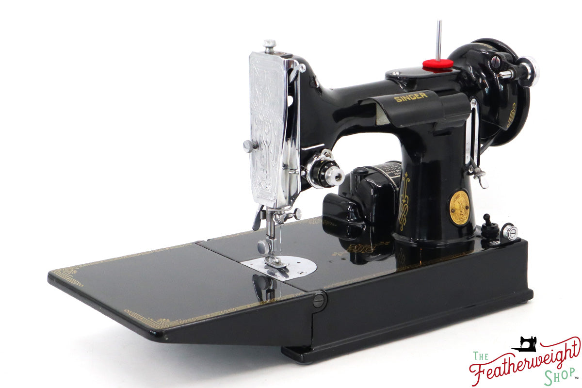 Singer Featherweight 221K Sewing Machine, 1948 - EE4588** – The Singer ...