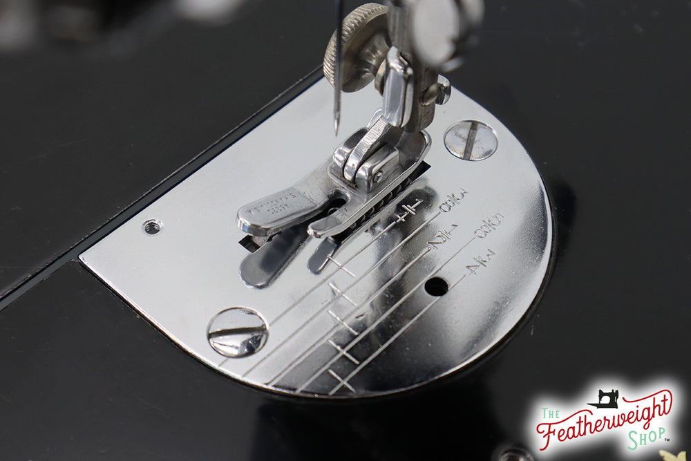 Throat / Needle Plate, Graduated (Textured Chrome) - Singer Featherwei ...