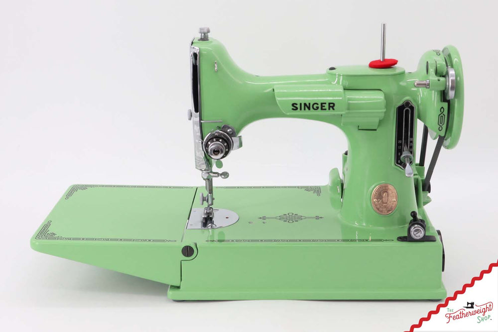 Singer Featherweight 221 AG821*** - Fully Restored in Art Deco Green ...