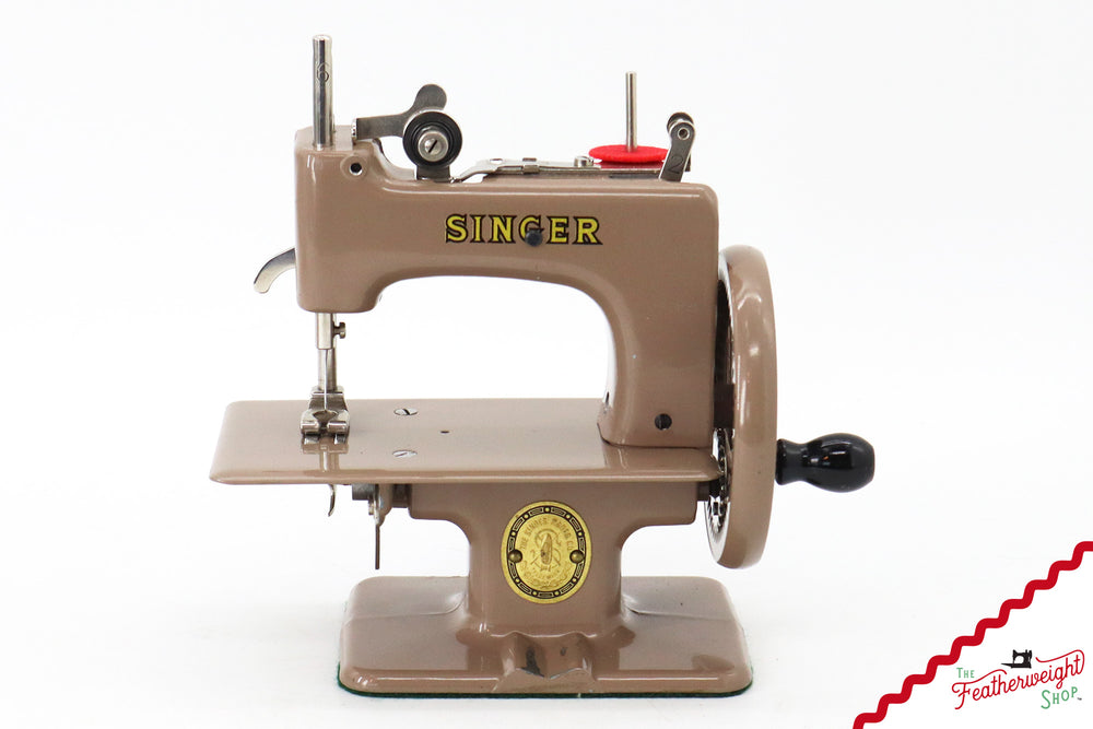 Singer Featherweight 221 222 Machines For Sale – The Singer ...