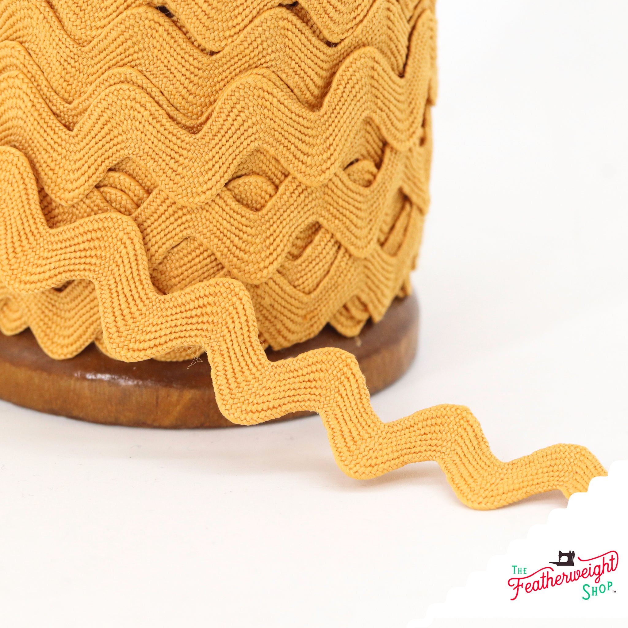 5/8" Inch MARIGOLD Vintage Trim Large RIC RAC by Lori Holt (by the yar ...