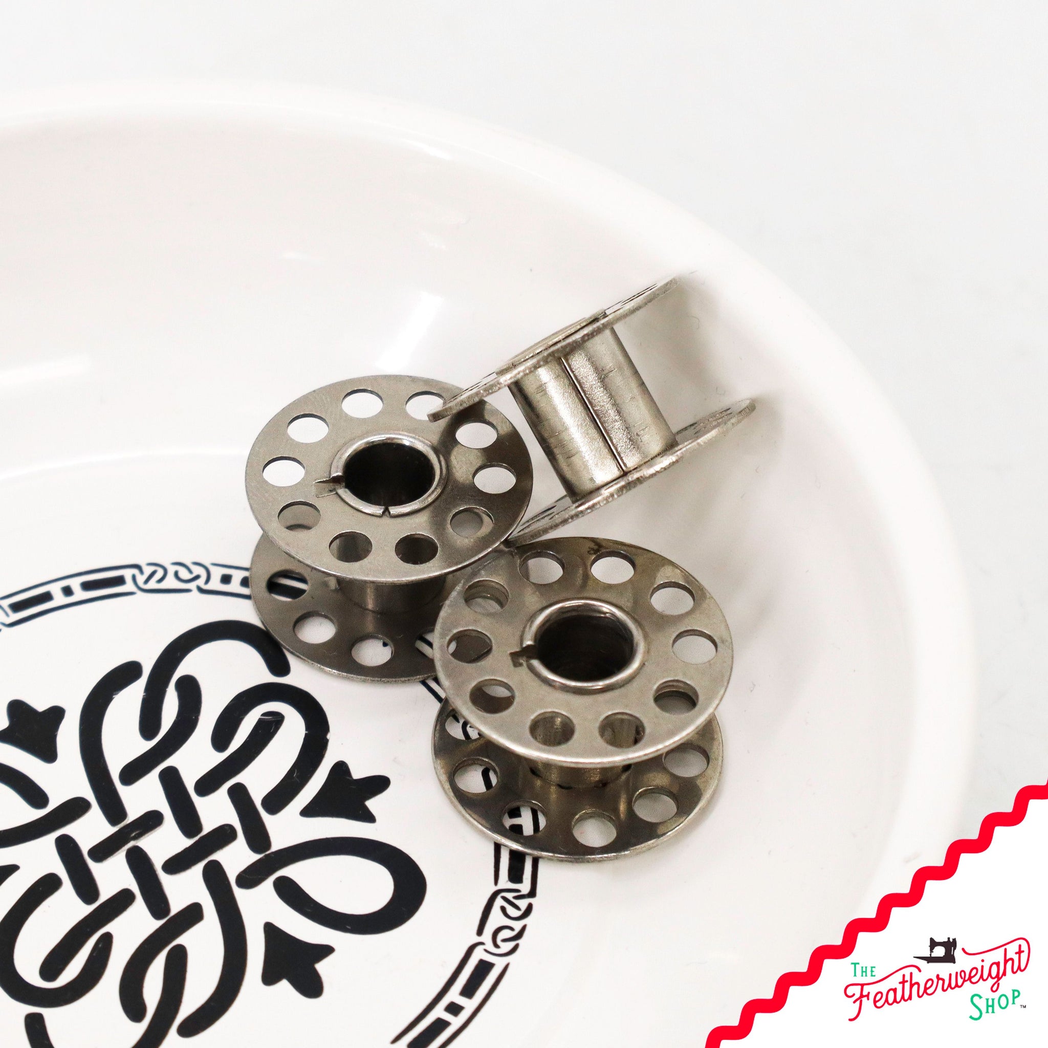 Bobbins, VINTAGE ORIGINAL Singer 15 CLASS, Set of 3 – The Singer ...