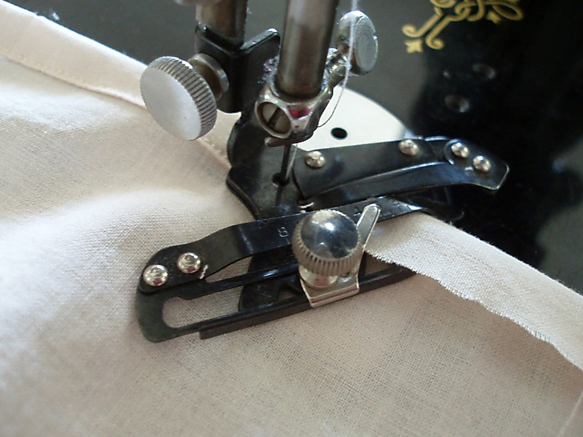 Adjustable Hemmer, Singer Featherweight (Vintage Original) – The Singer ...