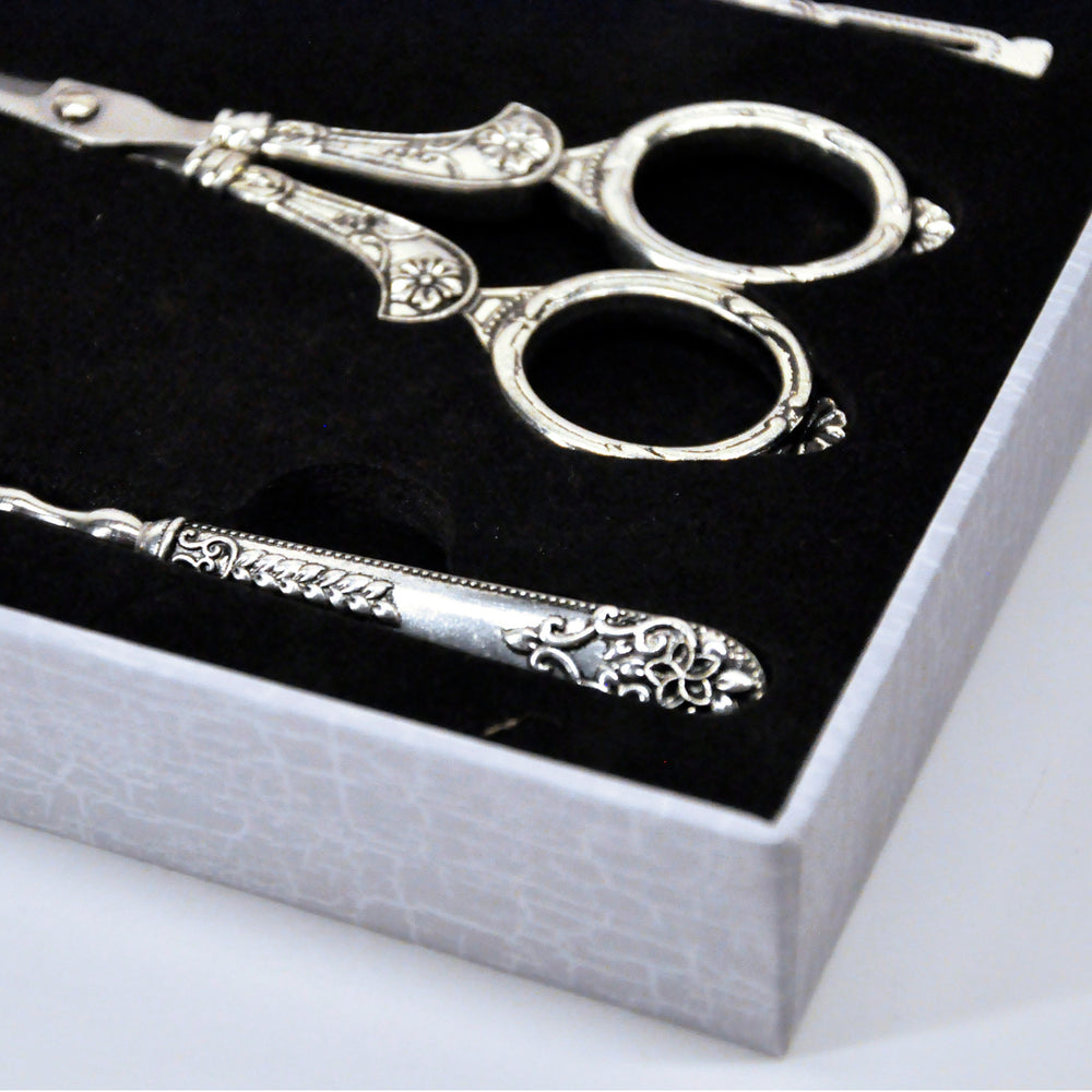 Embroidery Tool Set, Heirloom Quality 6pc (39859) – The Singer ...