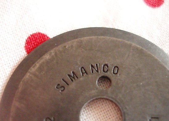 Singer Hand Crank Pinker / Pinking Attachment Blade – The Singer ...