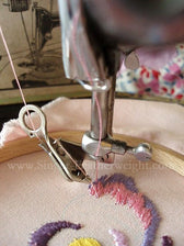 Arrasene Embroidery & Darning Foot, Singer – The Singer Featherweight Shop