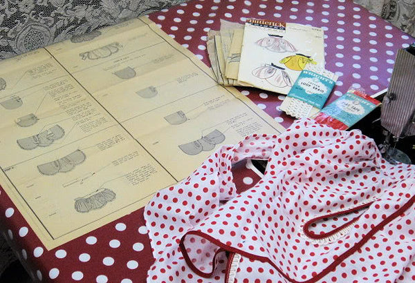 Singer Featherweight 221 Card Table Cover Pattern (digital download ...