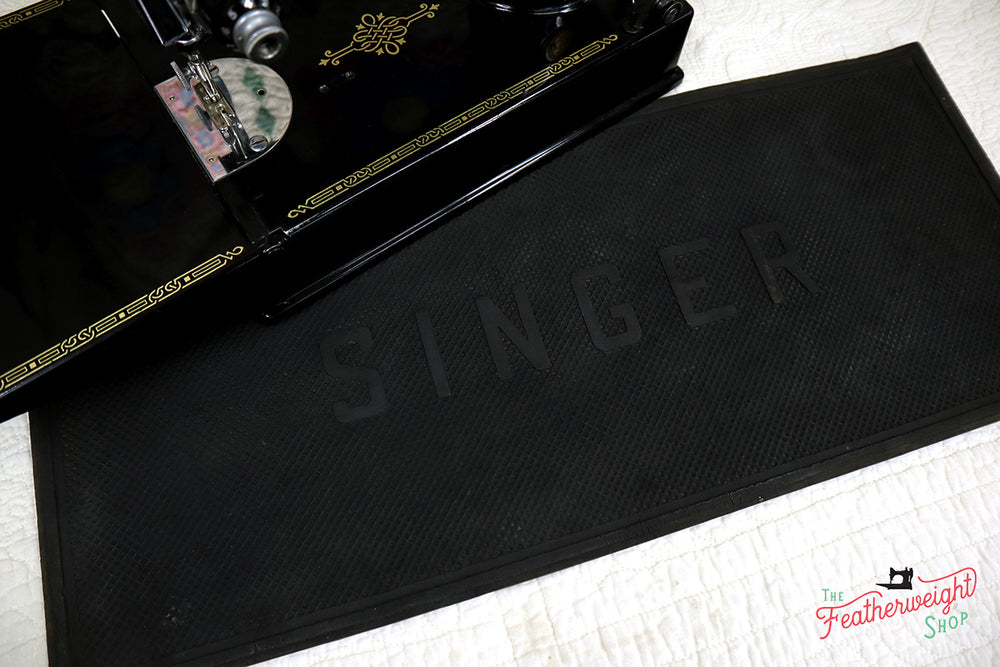 Rubber Table Mat for the Singer Featherweight 221 & 222 (Vintage Origi ...