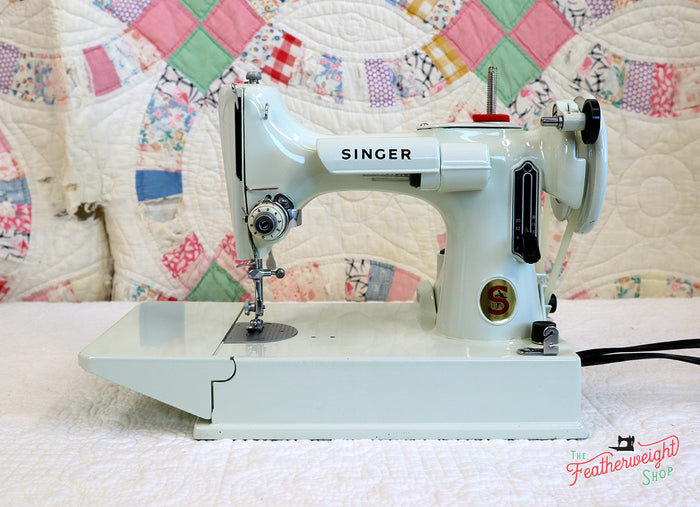 Singer Featherweight 221K Sewing Machine, WHITE EV9057** – The Singer ...