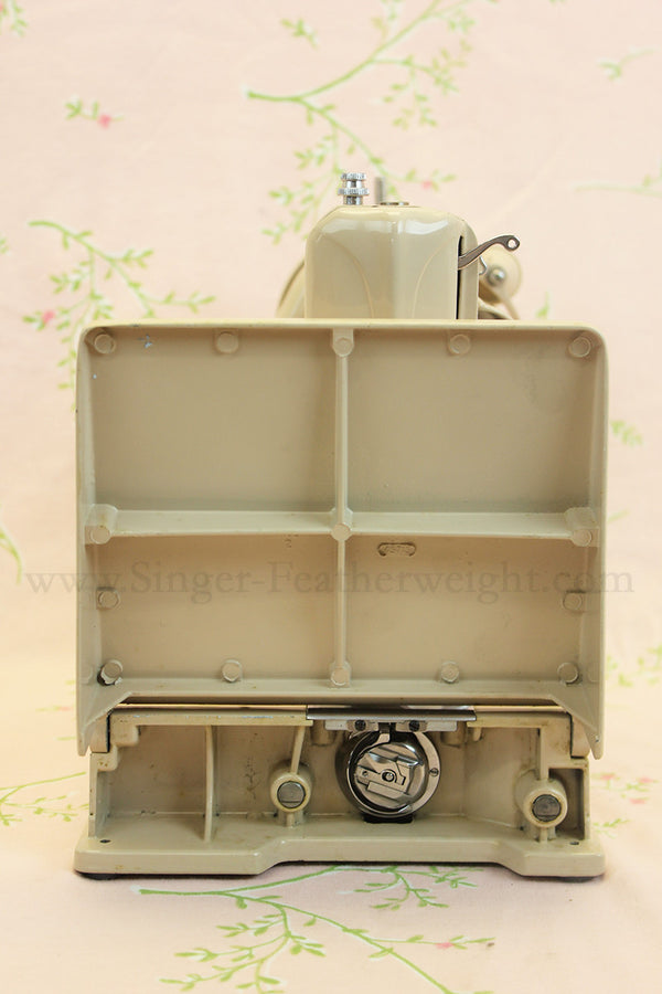 Singer Featherweight 221 Sewing Machine, TAN ES878*** – The Singer ...
