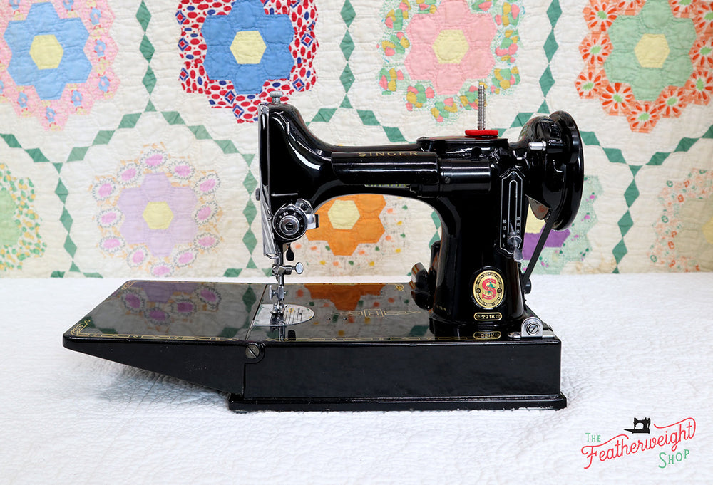 Singer Featherweight 221K Sewing Machine RED "S" ES652*** – The Singer ...