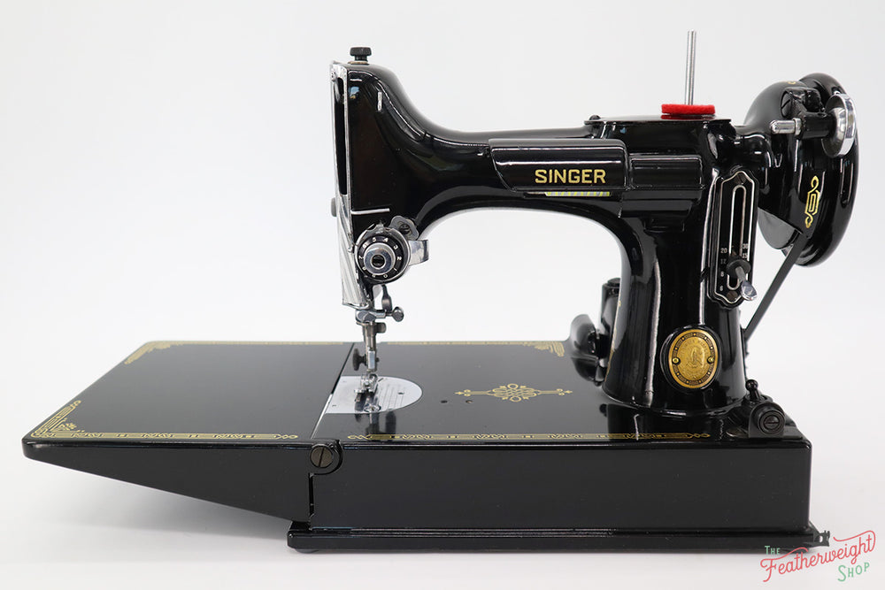 Singer Featherweight 221 Sewing Machine, AL176*** – The Singer ...