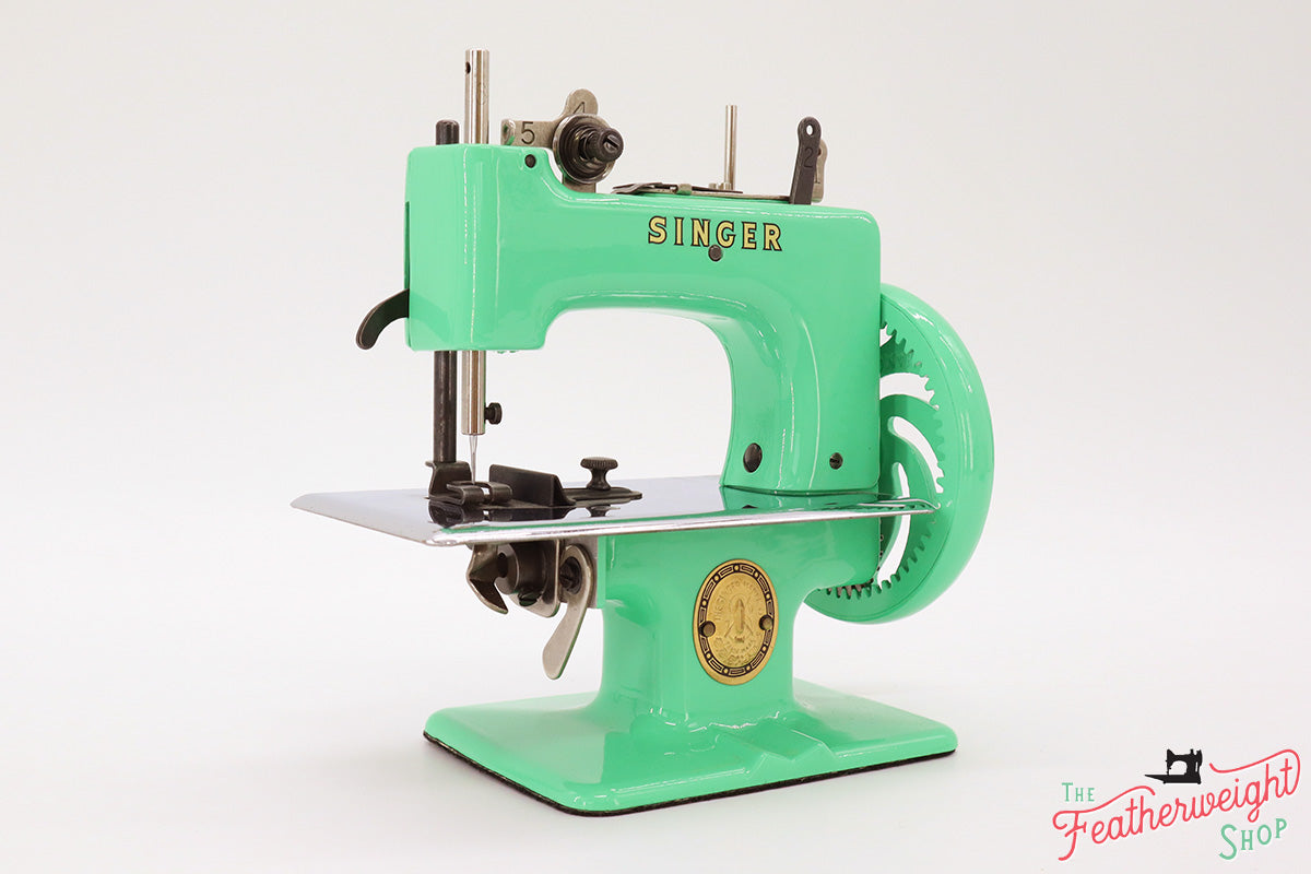 Singer Sewhandy Model 20 - Fully Restored in Minty Mint Candy Green ...