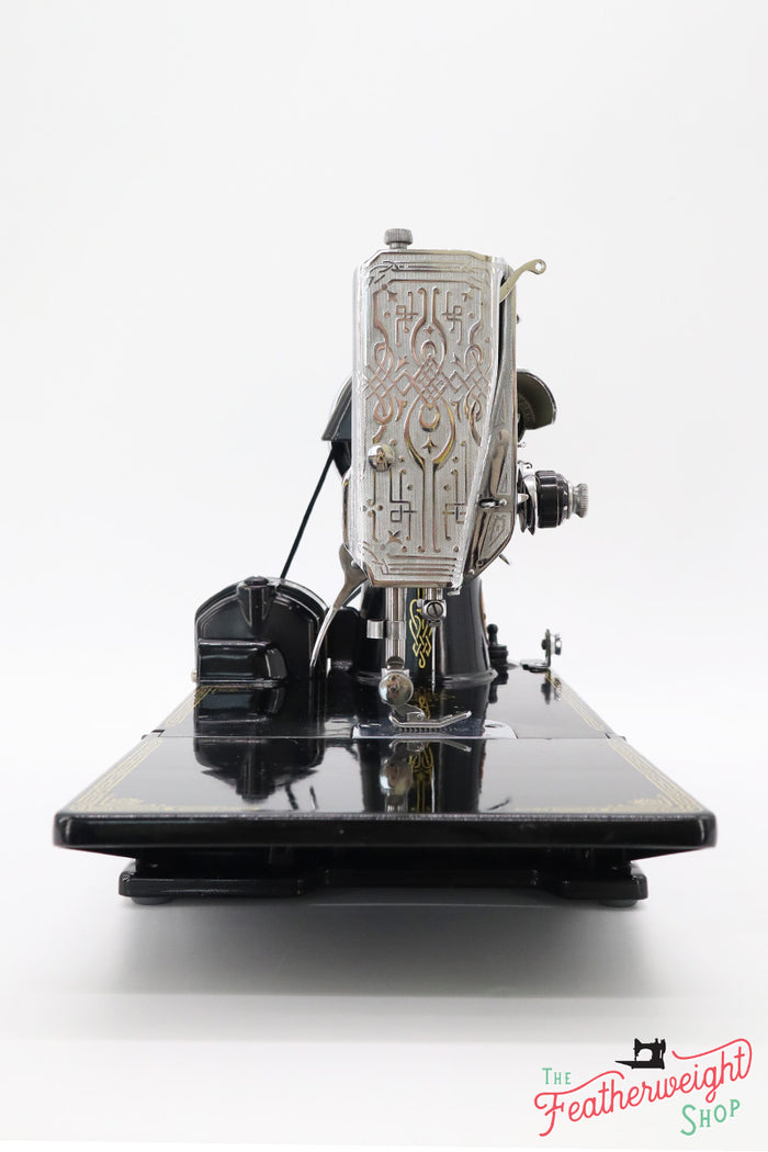 Singer Featherweight 221 Sewing Machine For Sale – The Singer ...