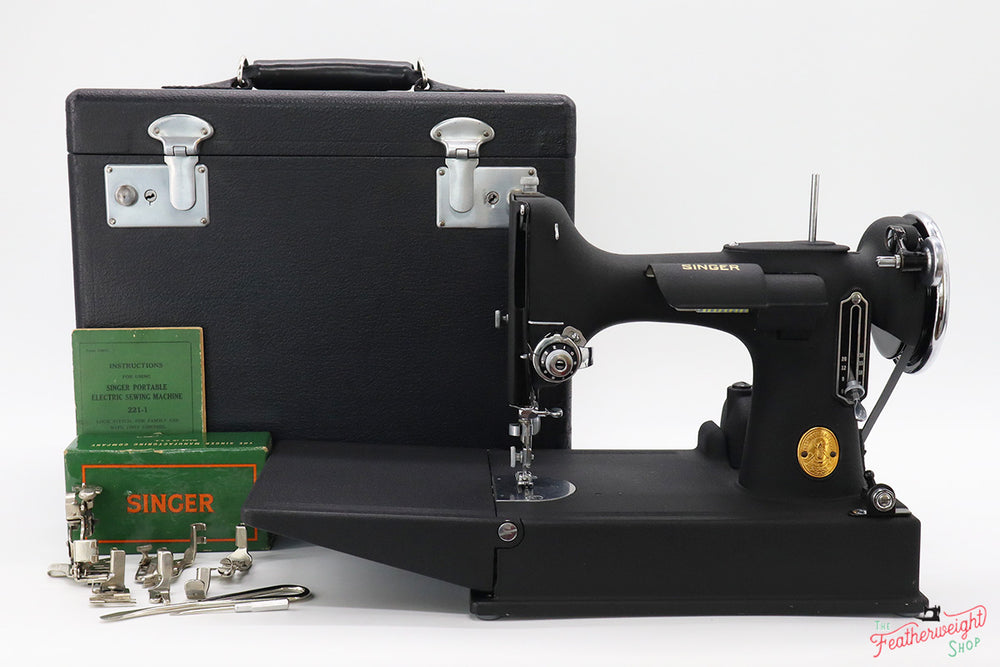Singer Featherweight 221 Sewing Machine WRINKLE Crinkle – The Singer ...