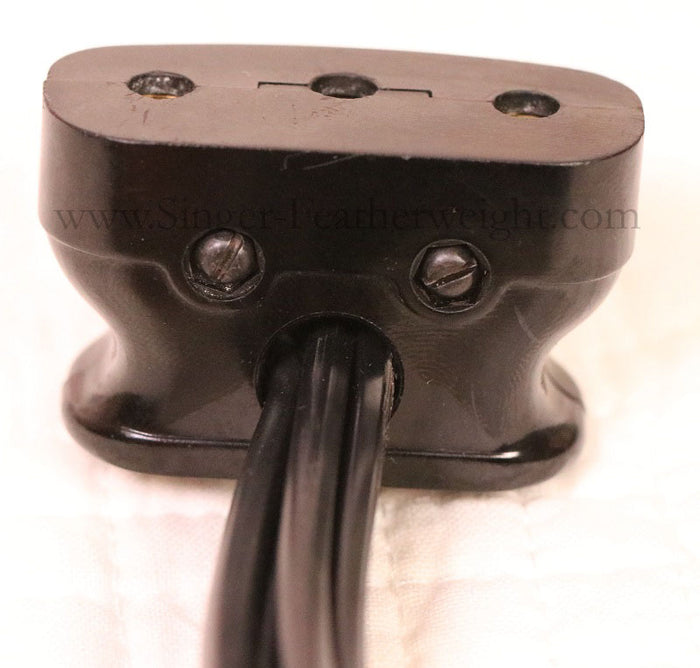 Screw and Nut, for Bakelite Plug - NEW – The Singer Featherweight Shop