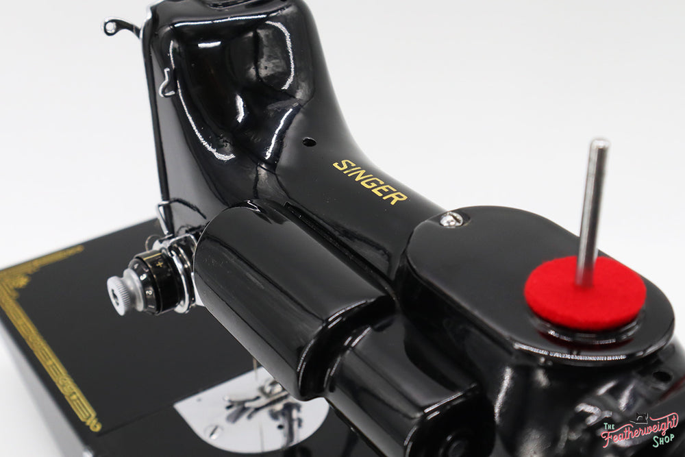 Singer Featherweight 221 Sewing Machine For Sale – The Singer ...