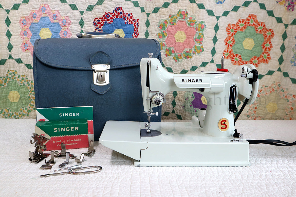 Singer Featherweight 221K Sewing Machine, WHITE EV957*** – The Singer ...