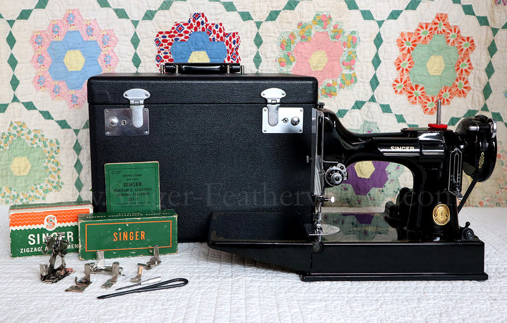 Singer Featherweight 221 Sewing Machine, AL196*** - Original Provenanc ...