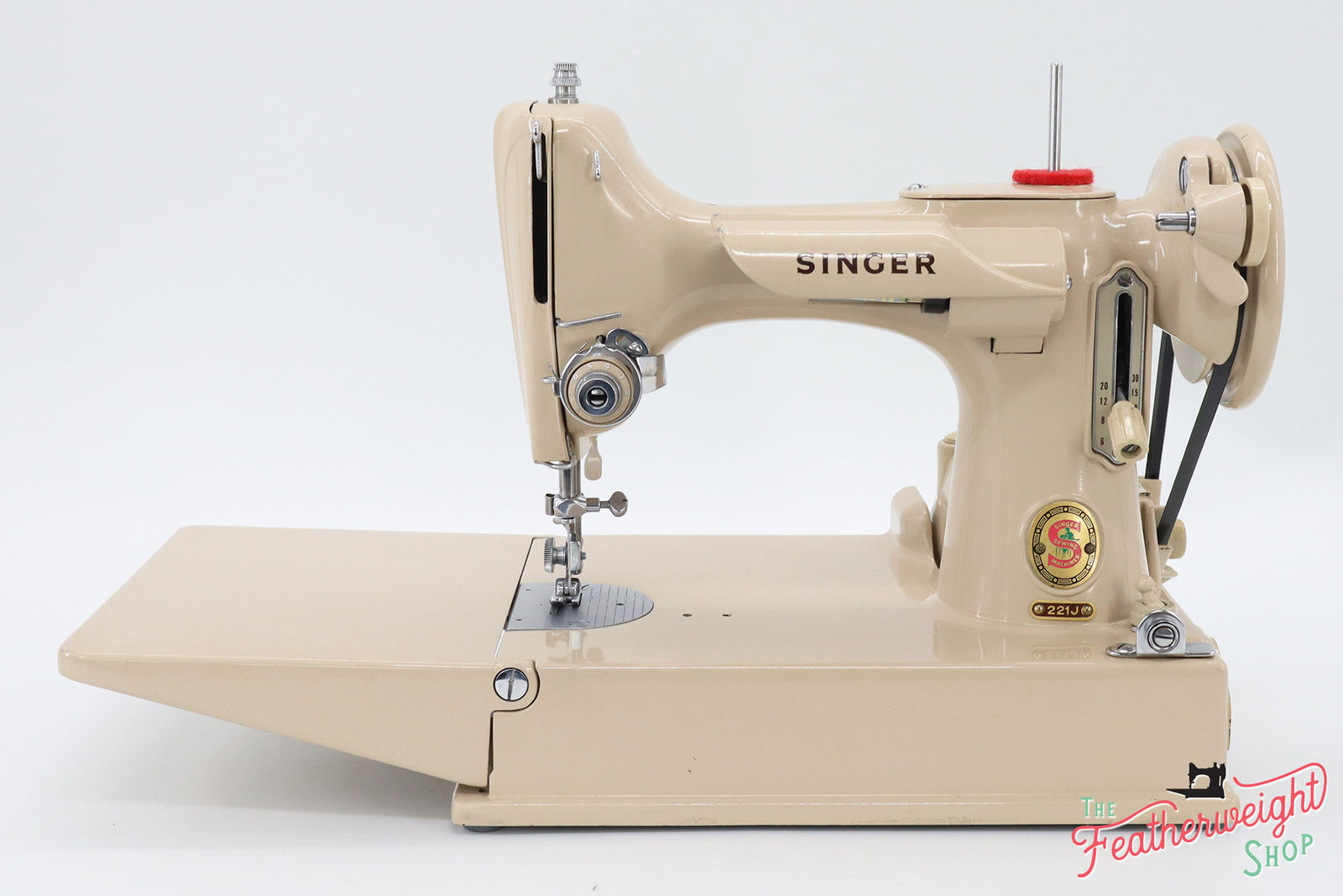 Singer Featherweight 221 Sewing Machine, TAN JE1579** – The Singer ...