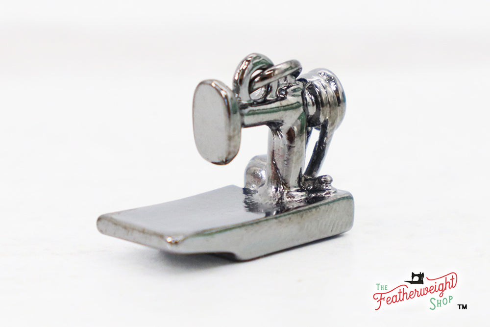 Zipper Pull & Charm, Singer Featherweight – The Singer Featherweight Shop