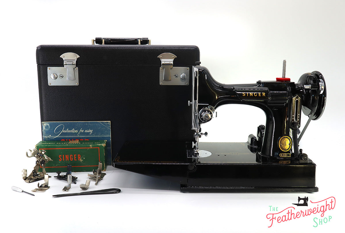 Singer Featherweight 221 1954 - AL690*** – The Singer Featherweight Shop