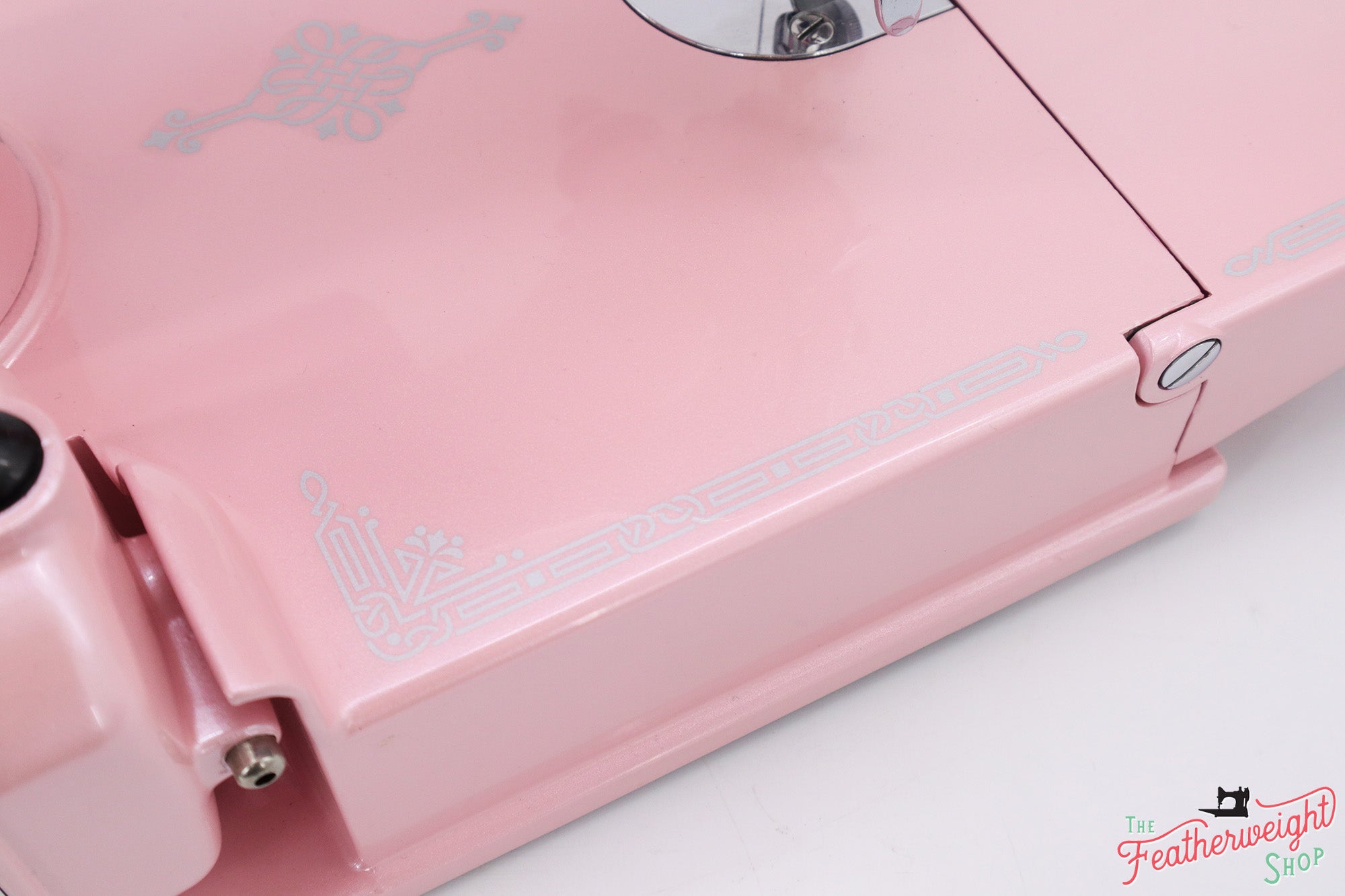 Singer Featherweight 221 Restored in Pink Frosting For Sale AE060 – The Singer Featherweight Shop