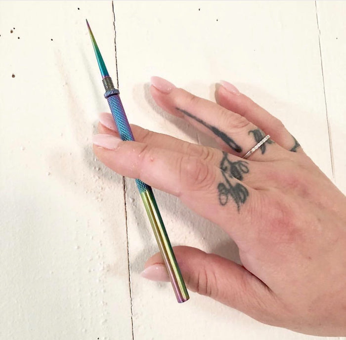 Tula Pink Hardware Stiletto - 6 Inch – The Singer Featherweight Shop