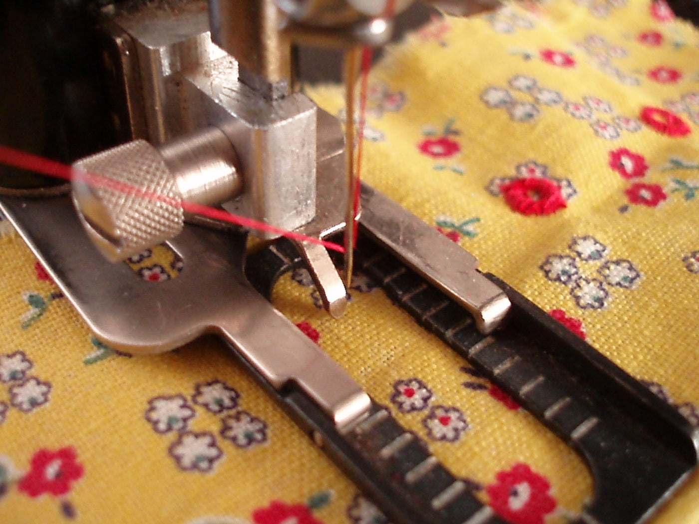 NEW Eyelet Cam Template for Singer Buttonholer Attachment – The Singer ...