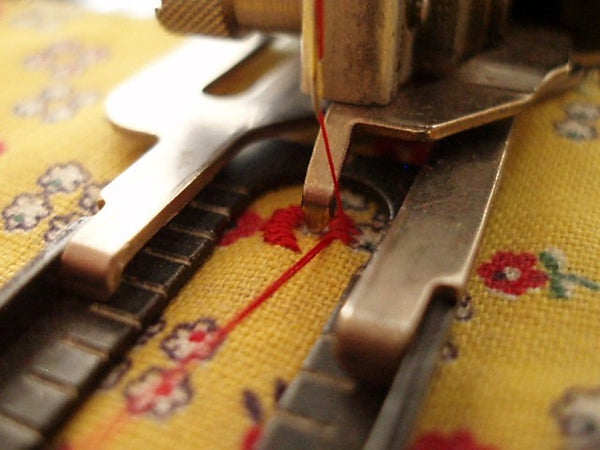 NEW Eyelet Cam Template for Singer Buttonholer Attachment – The Singer ...