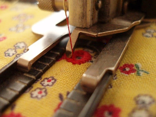 NEW Eyelet Cam Template for Singer Buttonholer Attachment – The Singer ...