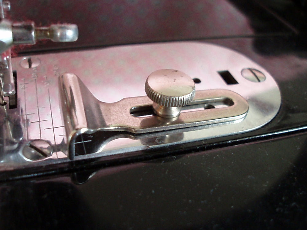 Singer Featherweight 221 Seam Cloth Guide Attachment – The Singer ...