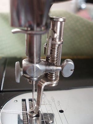 Singer Featherweight 222K Embroidery & Darning Foot (Vintage Original ...